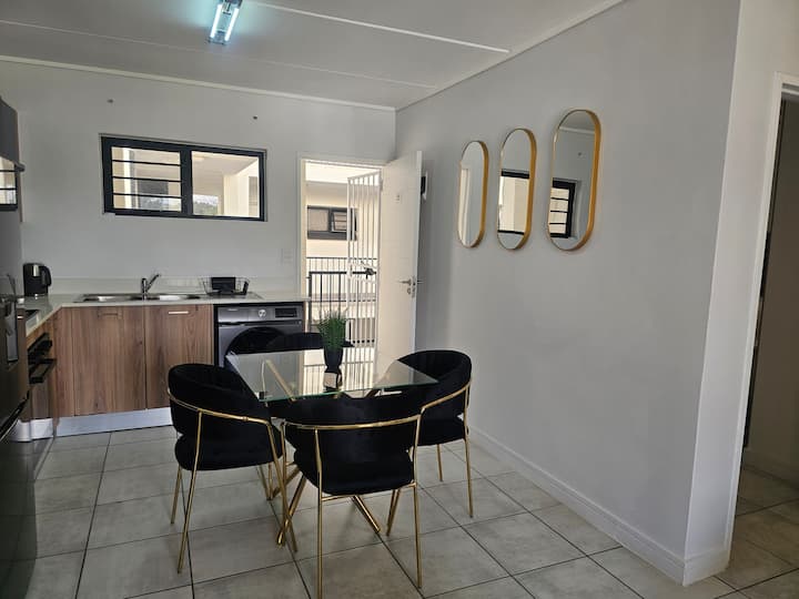 Outerspaces - 2 Bedroom Apartment-sandton - Edenvale