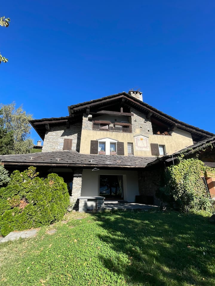 Villa "Maison Couelle" - Aosta