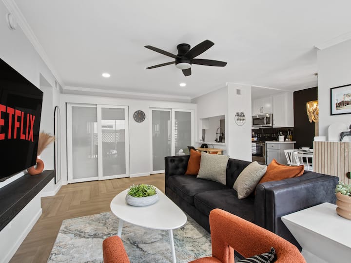 Old Town Scottsdale | Pool, Gym, Parking | King - Scottsdale, AZ