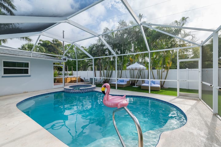 4br Florida Retreat W/heated Pool, Hot Tub+ Gaming - Redington Shores, FL