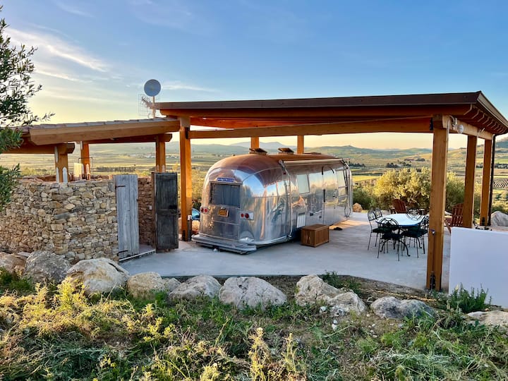 Airstream Glamping At Eco Sicily - Erice