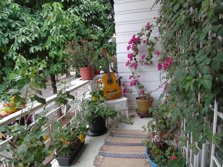 Elizabeth's Home - Medellín, Colombia