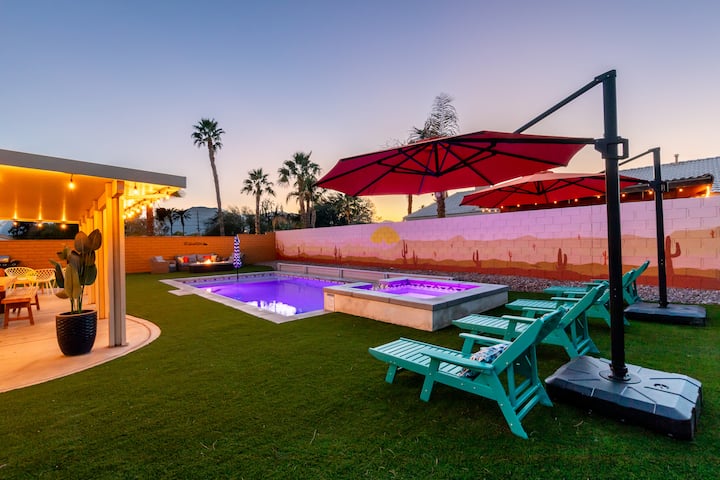 Spacious Yard~sparkling Pool~spa~firepit~9 Beds! - Indio, CA