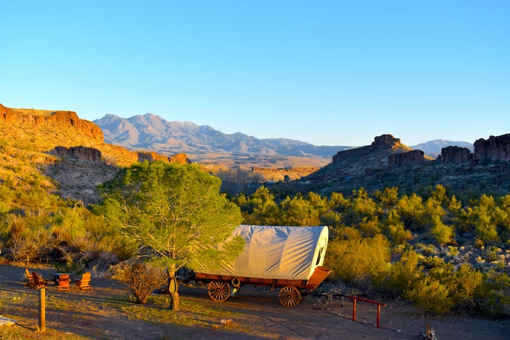 Wagon Glamping @ S.w. Eden Ranch - Kingman