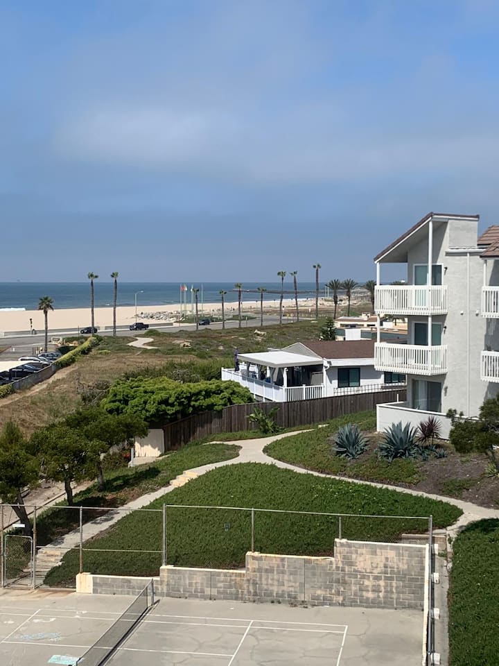 White Water Views-steps To Beach - Oxnard, CA