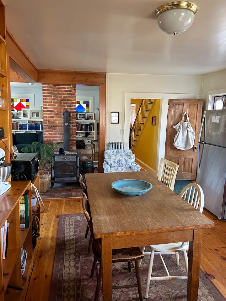 Cozy Peaks Island Home - Portland, ME