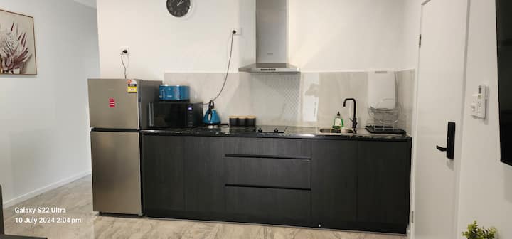 Modernistic 2bedroom House Close To City, Airport. - Cairns
