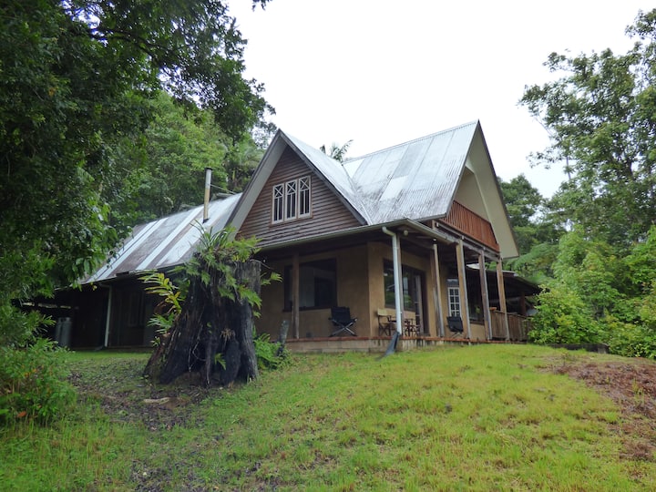 'Feathers At Frogmore' - Atherton Tablelands - Ravenshoe