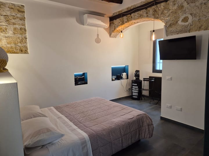 L'officina Di Bea - Palermo, Italy