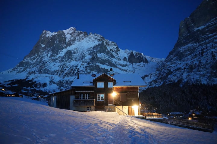 Chalet An Ruhiger Lage Mit Schöner Bergsicht - Grindelwald