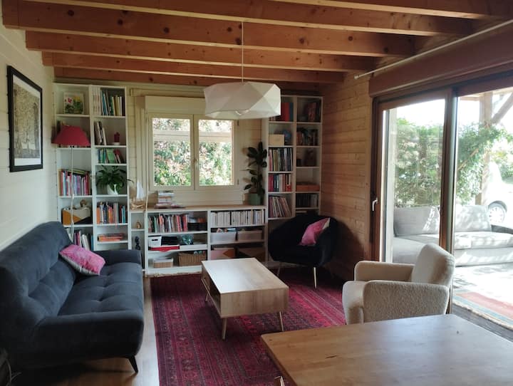 Maison En Bois Familiale - France