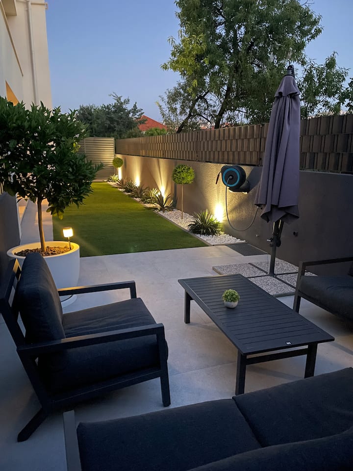 Apartment Oris, Private Parking, Garden - Zadar