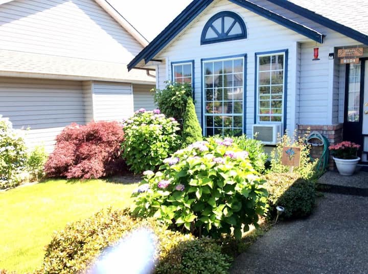Deborah And Henry’s Cozy - Abbotsford