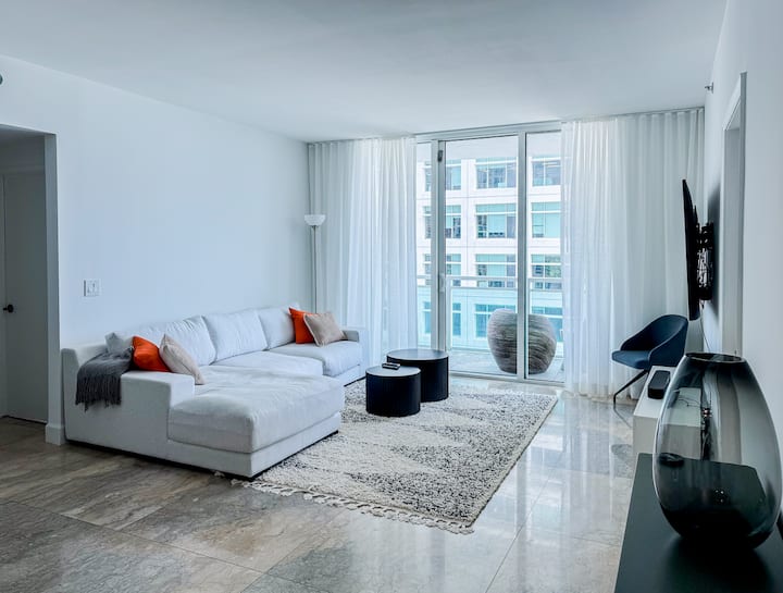 Brickell Oasis - Miami, FL