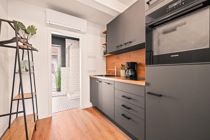 One-room Apartment Two With Air Conditioning - Friedrichshafen