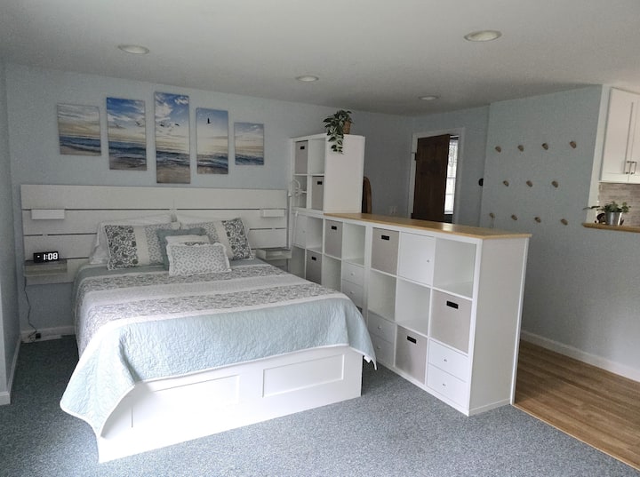 Serene Retreat Apartment - Rhode Island