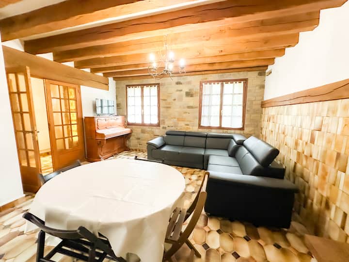 Anh Dao-disneyland-parking Gratuite Et Terrasse - Champs-sur-Marne