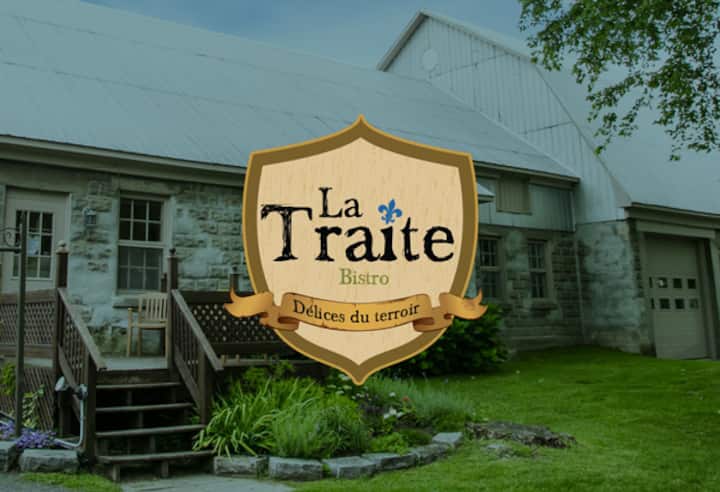 Wow! Condo Avec Borne De Charges!avec Jardin! - Pointe-Claire