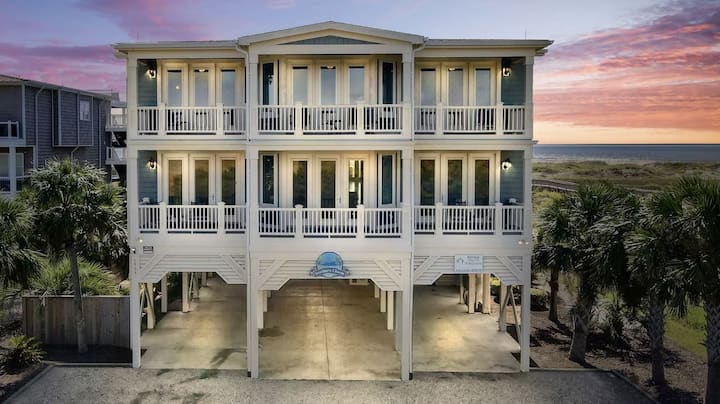 Amazing Oceanfront Mansion With Pool! 16 Bedrooms! - Ocean Isle Beach, NC