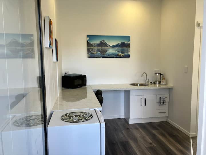 Cozy On Cook (Back Of Property) - Whitianga