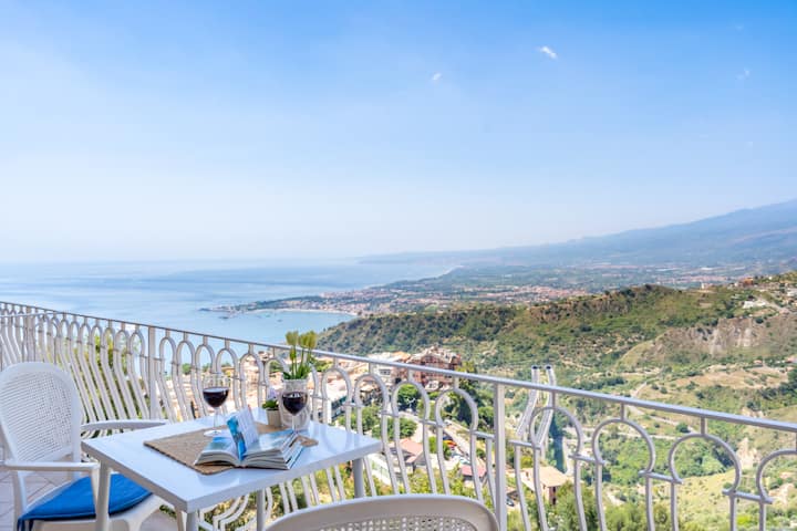 Villa Erika - Panoramic Flat - Taormina