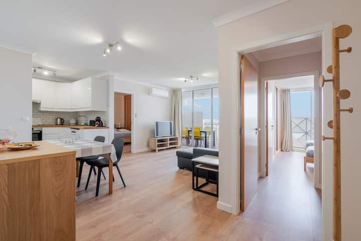 2 Bedrooms 5 Min To The Beach,free Parking,a/c - Armação de Pêra