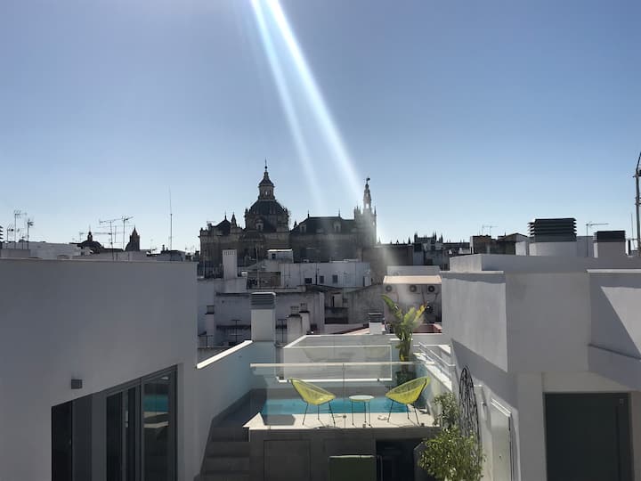 Central Duplex, Pool & Patio. - Sevilla