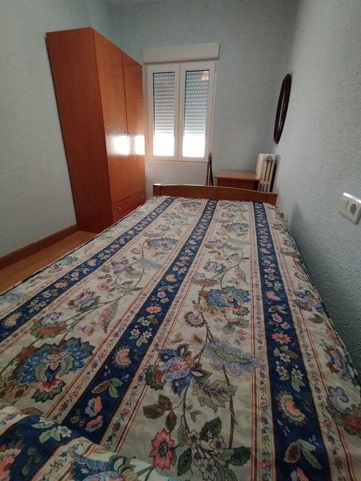 Habitación Acogedora - Jaca