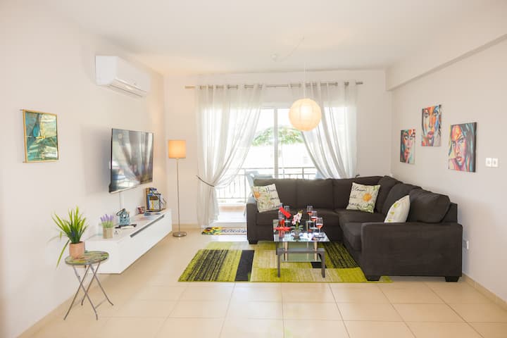Apt. Venus Sea View, Modern, Nah Zur Stadt & Meer - Paphos