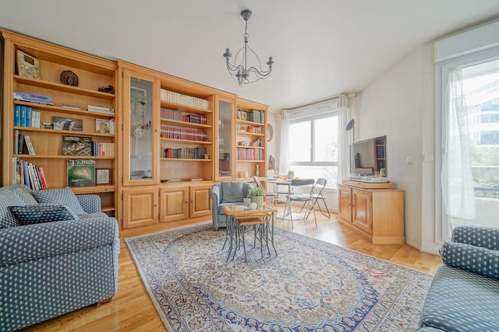 Spacieux, Centre-ville, Balcon, à 10 Min Du Métro - Neuilly-sur-Seine