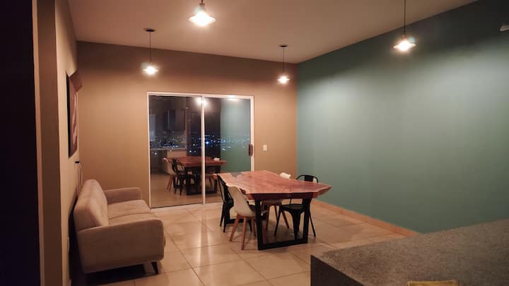 Departamento Con Grandiosa Vista - Santiago de Querétaro