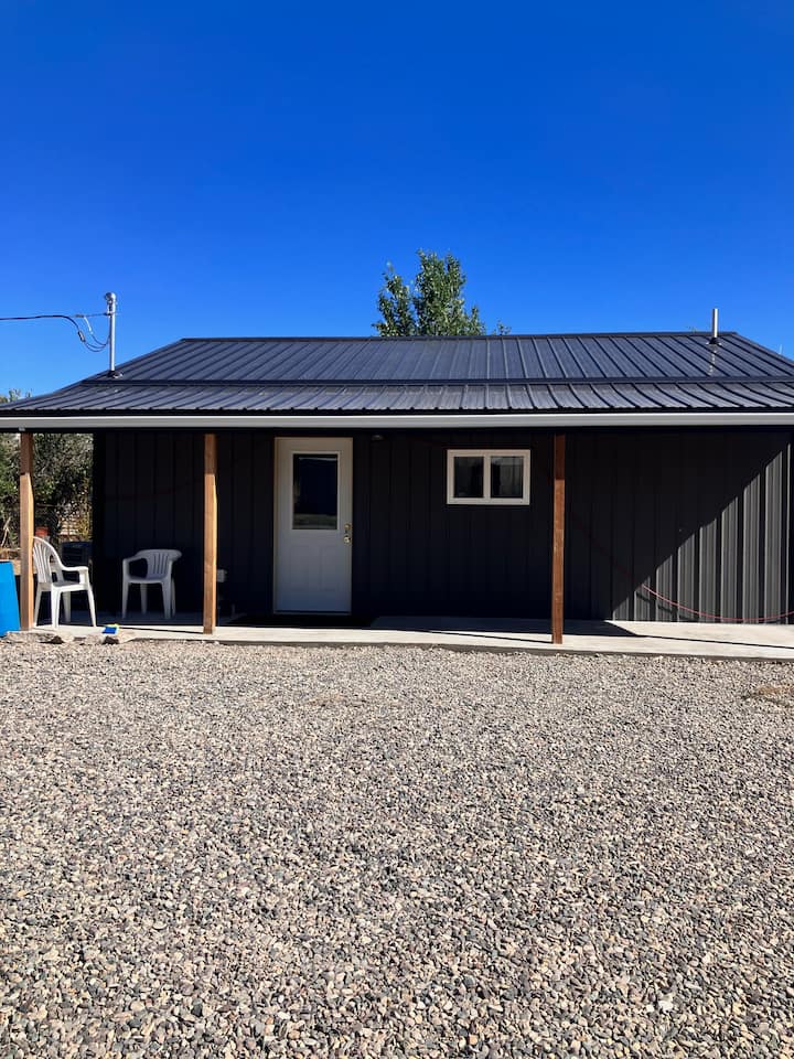 Washakie Backhouse Cottage - Thermopolis, WY