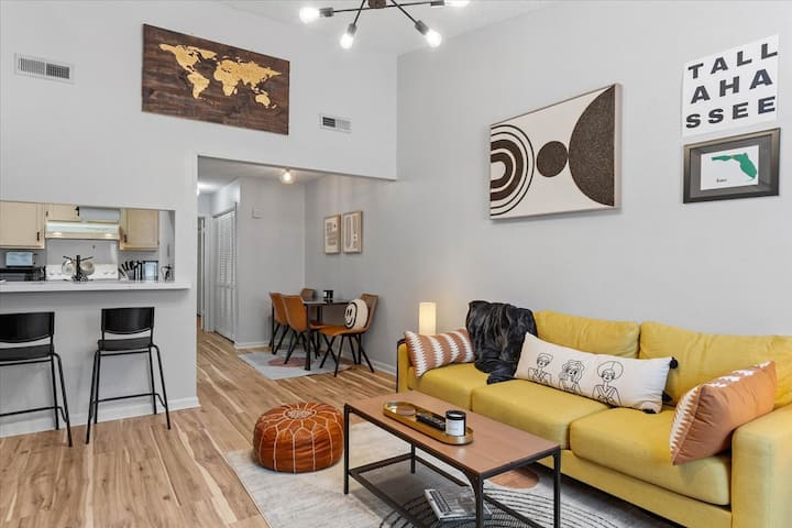 Sleeps 6 + Deck W Firepit 4mi To Fsu 5mi To Famu - Tallahassee, FL