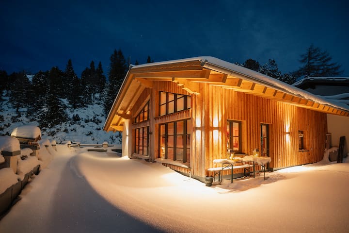 Clary Chalet - Luxury Ski-in/ski-out Chalet - Obertauern
