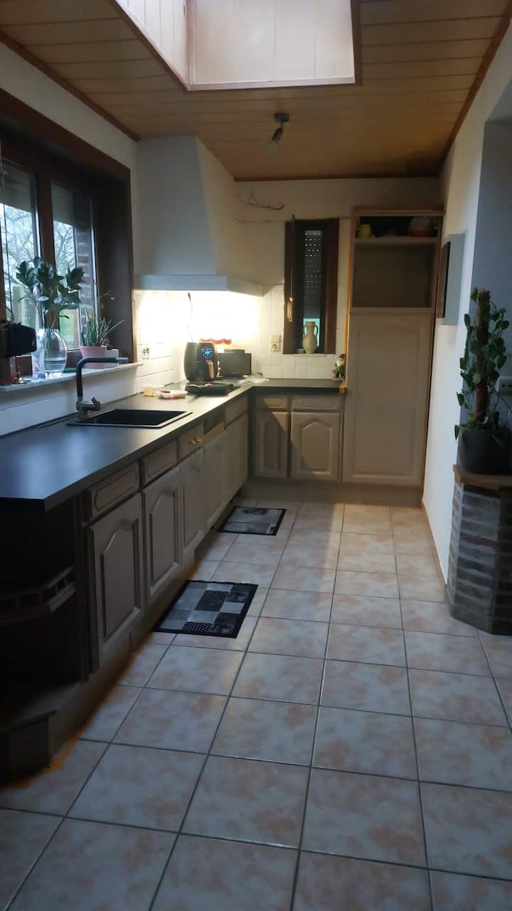 Agréable Maison Et Un Beau Cadre - Ath