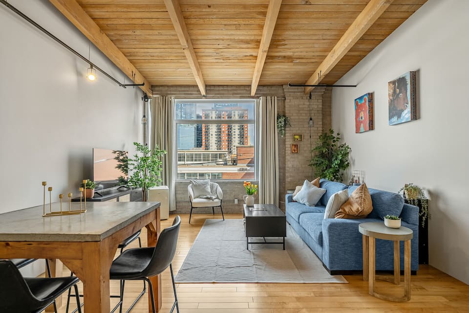 Downtown Edmonton, Canada Vacation Rentals - Airbnb