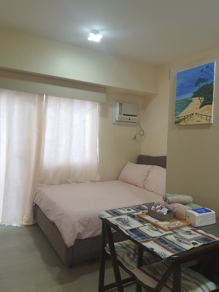 Dhakid's Crib - Condo In Parañaque - Parañaque