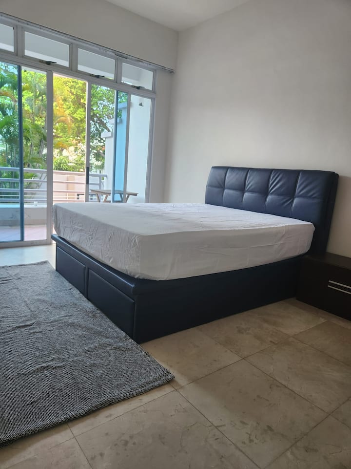 Two Bedroom Apartment In Eunos, Singapore - Singapore