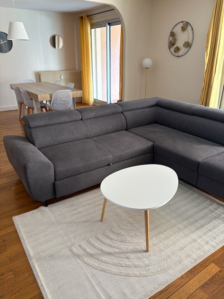 Logement 8pers Puy En Velay.
Petit Déjeuner Offert - Brives-Charensac