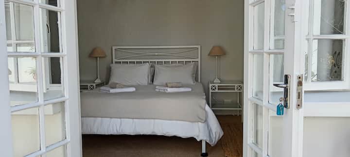 Coral Tree Garden Room - Plettenberg Bay