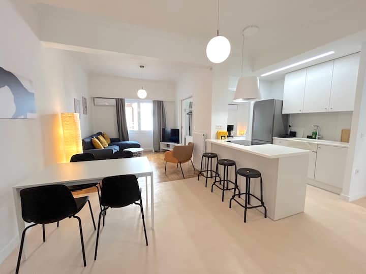 Modern 2br Exarchia Apt I Walk To Metro & Museums - Athens
