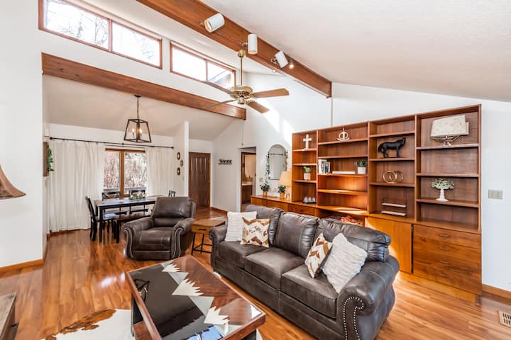 Cozy Home: Close To Ut, Smokies And Outdoor Fun - Knoxville, TN