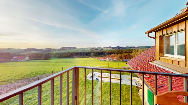 Heimatel: 110m² Luxus Penthouse Mit Pool Im Allgäu - Isny im Allgäu