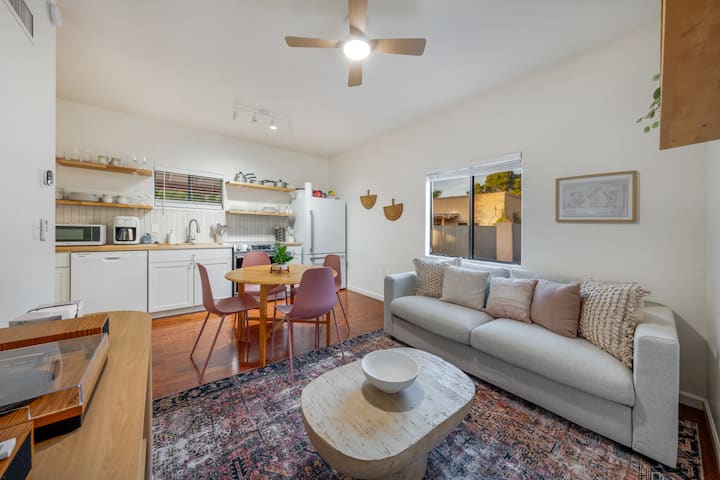 Central & Cozy | 1 Br 1 Ba | Near Alvernon Park - Tucson