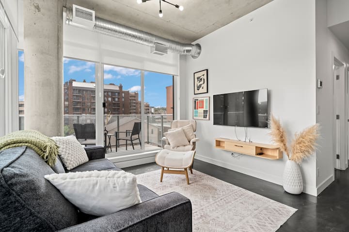 Cosmopolitan Calgary, Modern Loft. - Calgary