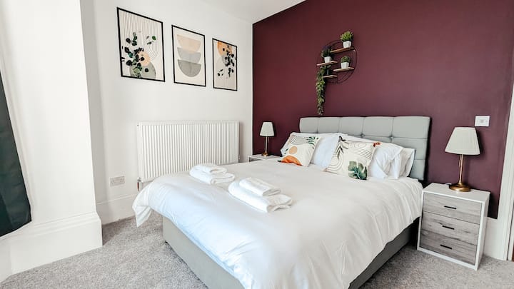 Spacious Ground Floor Sea View Apartment - Flamborough