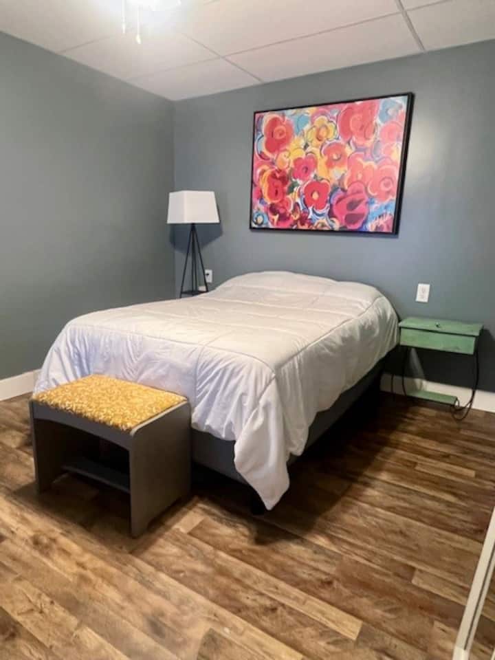 Room Available In Centrally Located Home - Room #3 - Columbus, IN