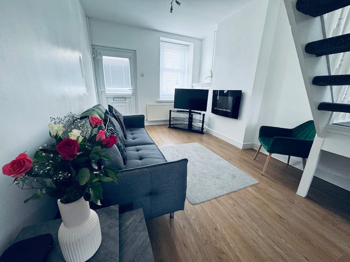 Holly House - 2 Bedrooms - Sleeps 3 - Saint Bees