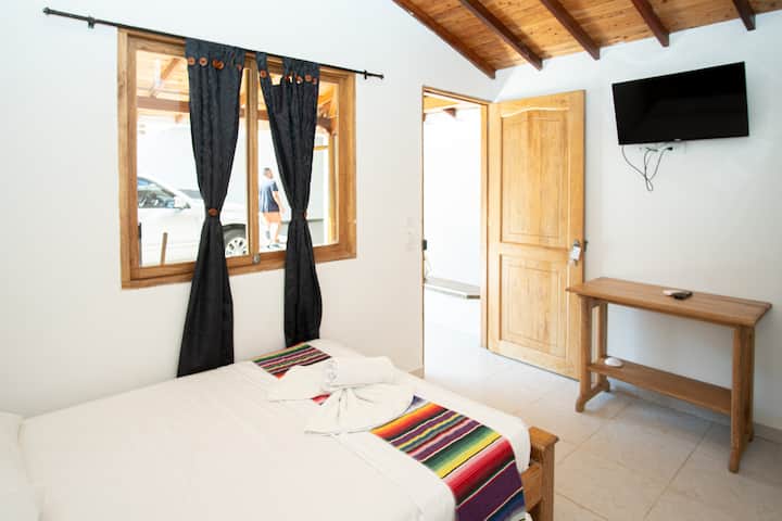 Double Room With Tropical Charm In Coveñas - Córdoba