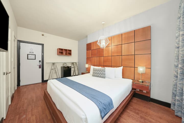 Miami Beach Queen Room Collins Av Near Ocean Drive - Miami Beach